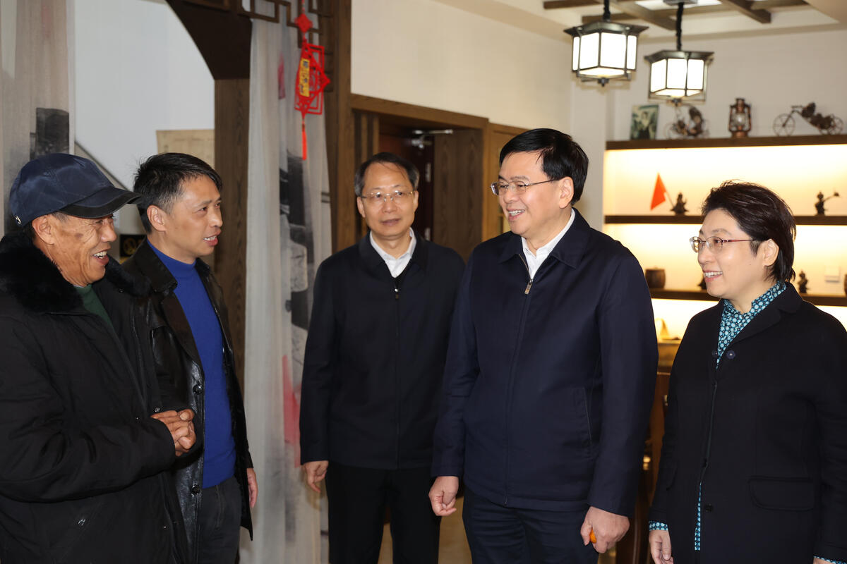 浙报头版丨黄建发赴天台宣讲六中全会精神 把全会精神落实到共同富裕示范区建设大场景中-台州频道